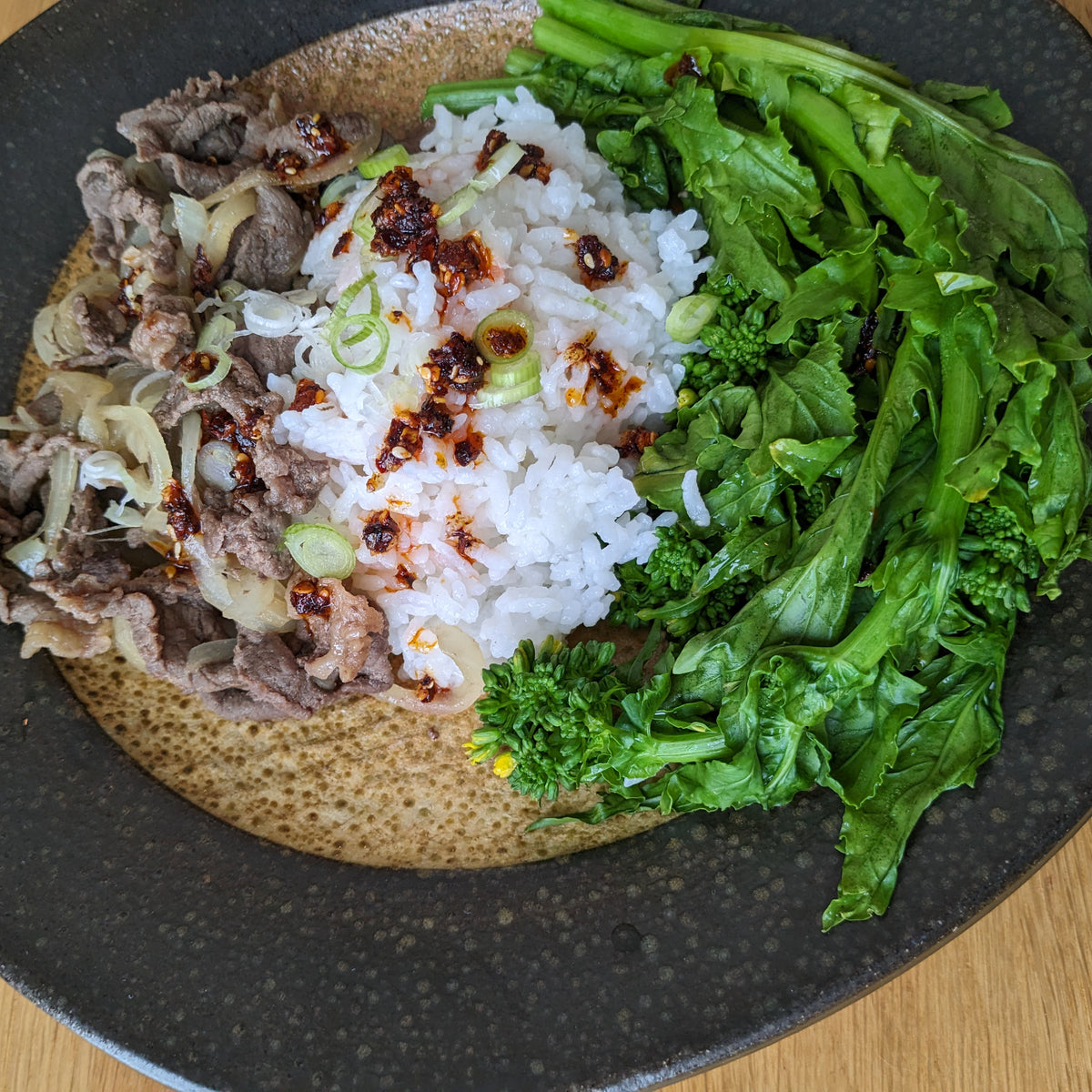 Thin-Sliced Beef with Scallion and Crunchy Chili Oil – Cairncrest Farm